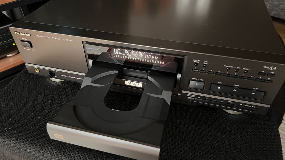 Technics SL-PS700 CD Player Class AA (Gebraucht) in für CHF 150 – nur ...