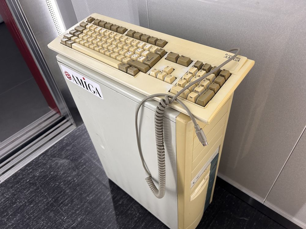 Commodore Amiga 4000 Tower | Acheter sur Ricardo