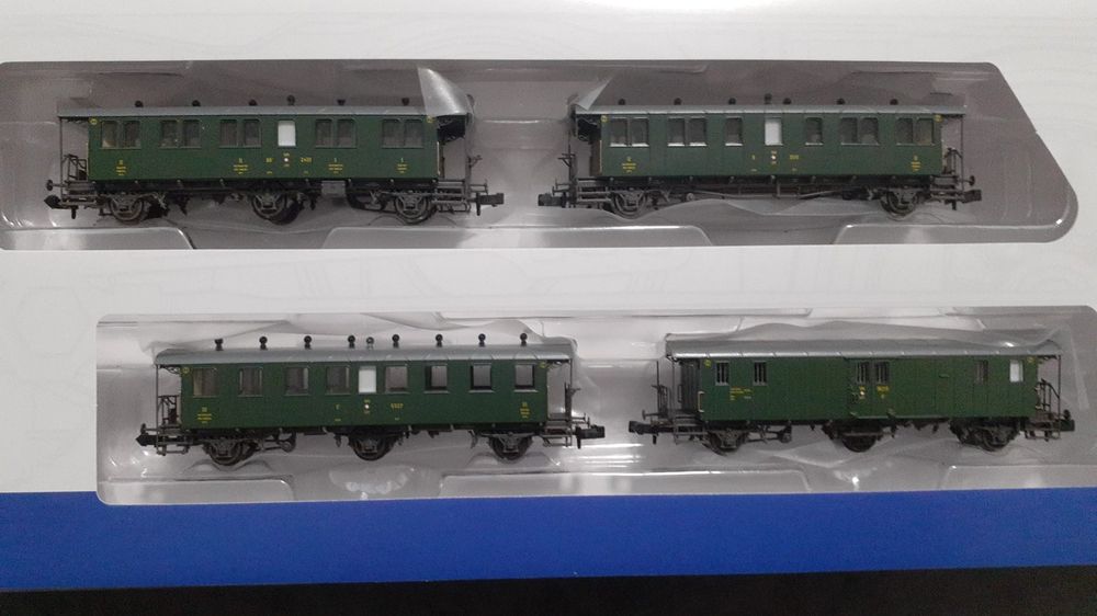 P283 - Historisches Personenwagen-Set (Neu und originalverpackt) in ...