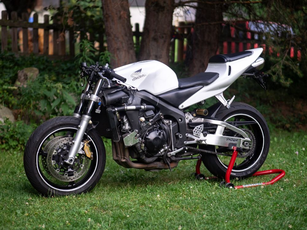 Honda CBR 600 RR PC 37 (2003/2004) (Defekt) in Naters für CHF 990 – nur ...