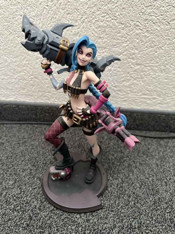 League of Legends/ Arcane Jinx Statue (Gebraucht) in Suhr für CHF 50 ...