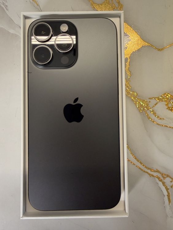iPhone 16 Pro Max 1TB / Titane Noir (Gebraucht) in Bulle für CHF 872 ...