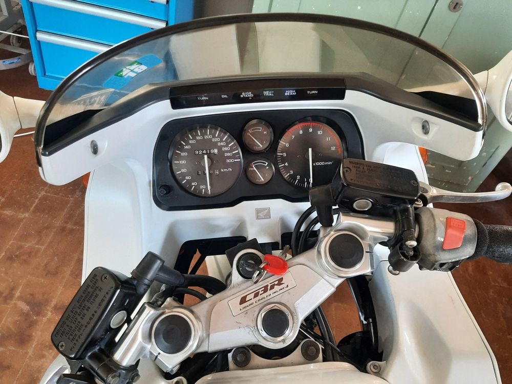 Honda CBR 1000 F SC24 | Kaufen auf Ricardo