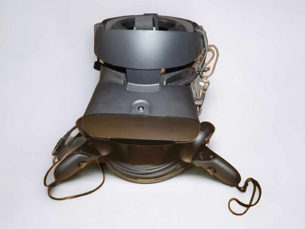 Oculus Rift S + support + casque audio | Kaufen auf Ricardo