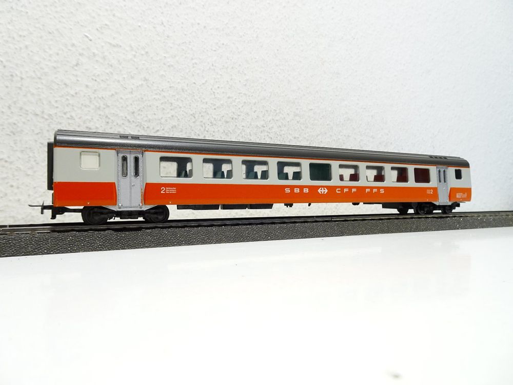 Liliput Personenwagen 2 .Kl. SBB 000-4 Swiss Express HO (15) (Gebraucht) in Luzern für CHF 14.9 ...