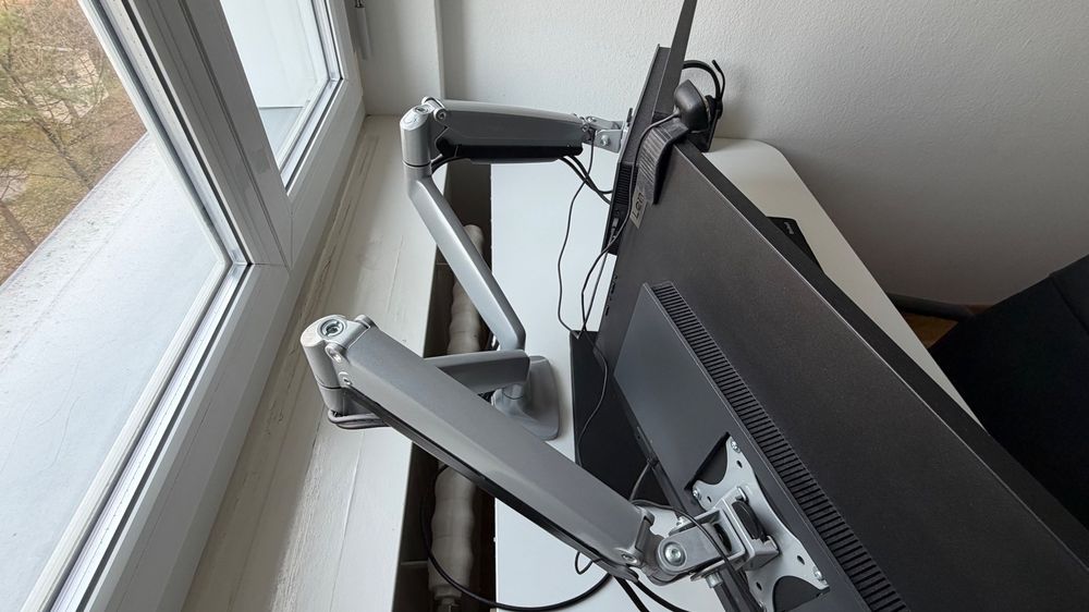 Lenovo ThinkVision P27h-20 Monitors and Monitor Stand (Gebraucht) in ...