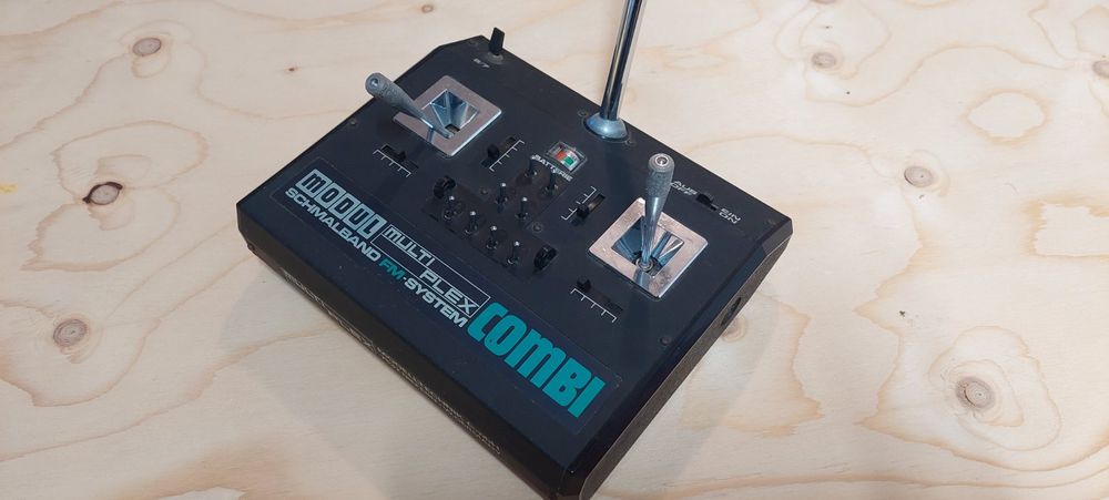 Multiplex Combi Fernsteuerung Alt (Defekt) in Deitingen für CHF 22 – mit Lieferung auf Ricardo ...