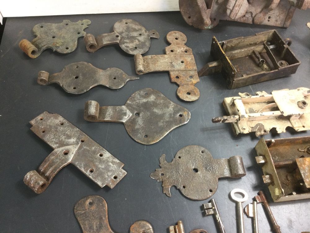Antike Schlosser Und Beschlage