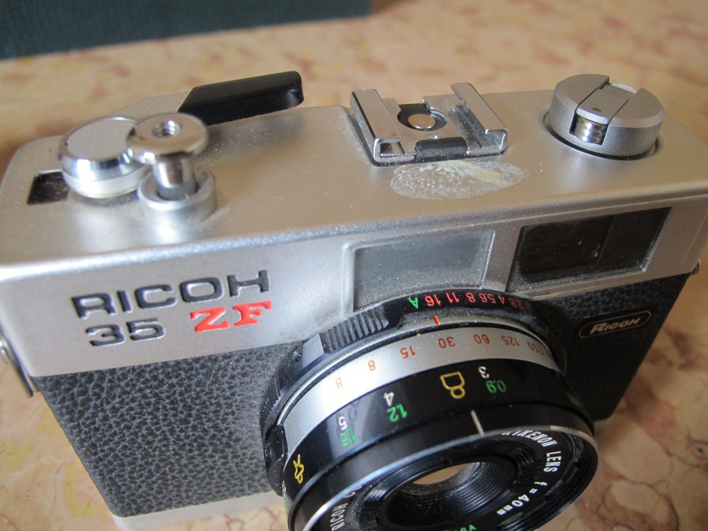 RICOH 35 ZF Analoge Kompakt-Kamera | Kaufen auf Ricardo