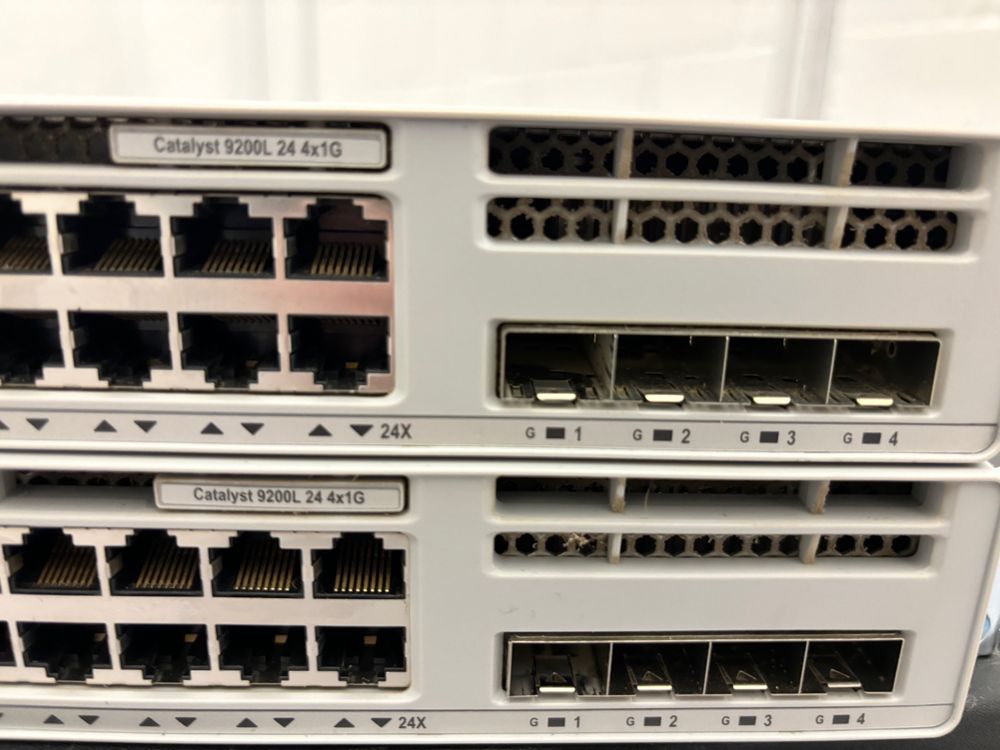 2x Cisco 9200L-24T-4G-E mit Stacking Kit (Gebraucht) in arbon für CHF ...