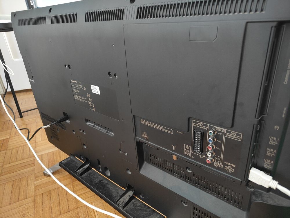 Panasonic LED TV VIERA TX-40CX680B | Kaufen auf Ricardo