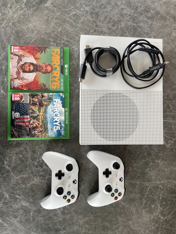XBOX One S 1 TB inkl. zwei Controllern und zwei Spielen (Gebraucht) in Zürich für CHF 105 – mit ...