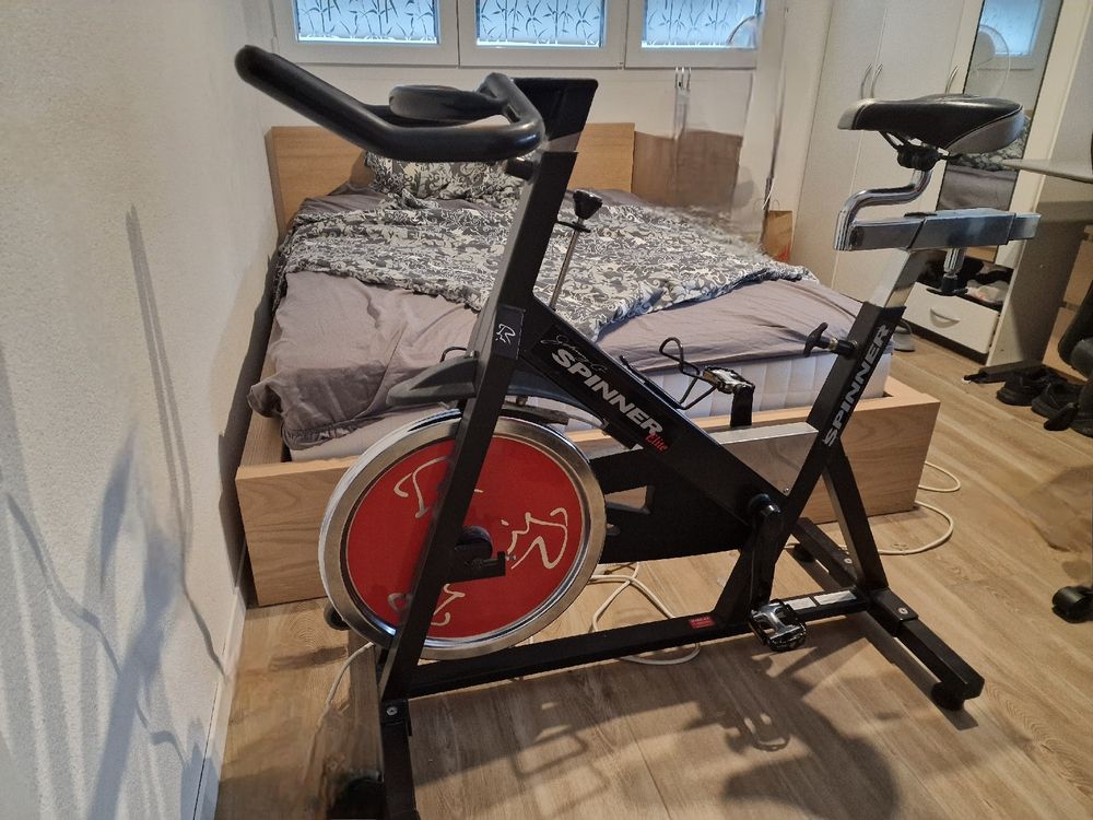 Vélo de spinning Spinner pour une remise en forme à la maiso (D ...
