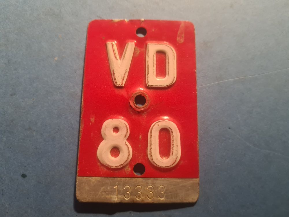 PLAQUE VELO VD 80 VINTAGE (D'occasion) à Bellevue pour CHF 6 – avec ...