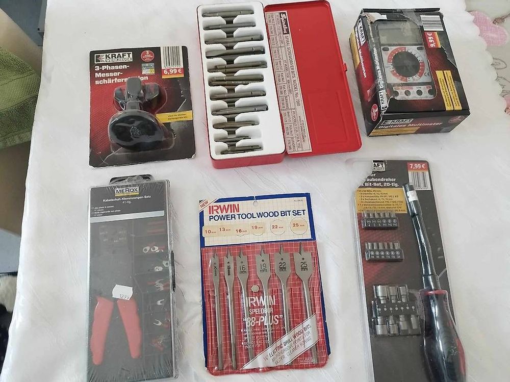 Rest Posten Ganz neu günstig Digital Multimeter +Wood Tool + (Neu und originalverpackt) in ...