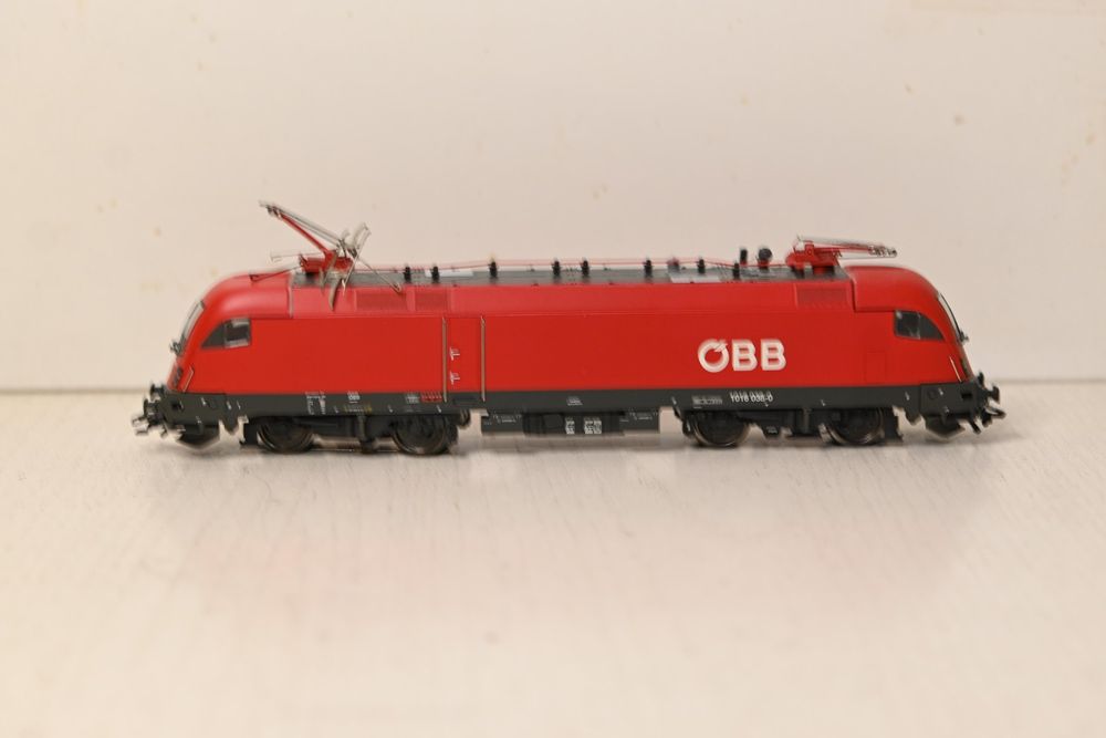 ÖBB Lok Märklin HO/AC mit OVP läuft nur Analog (Gebraucht) in Laupen ZH ...