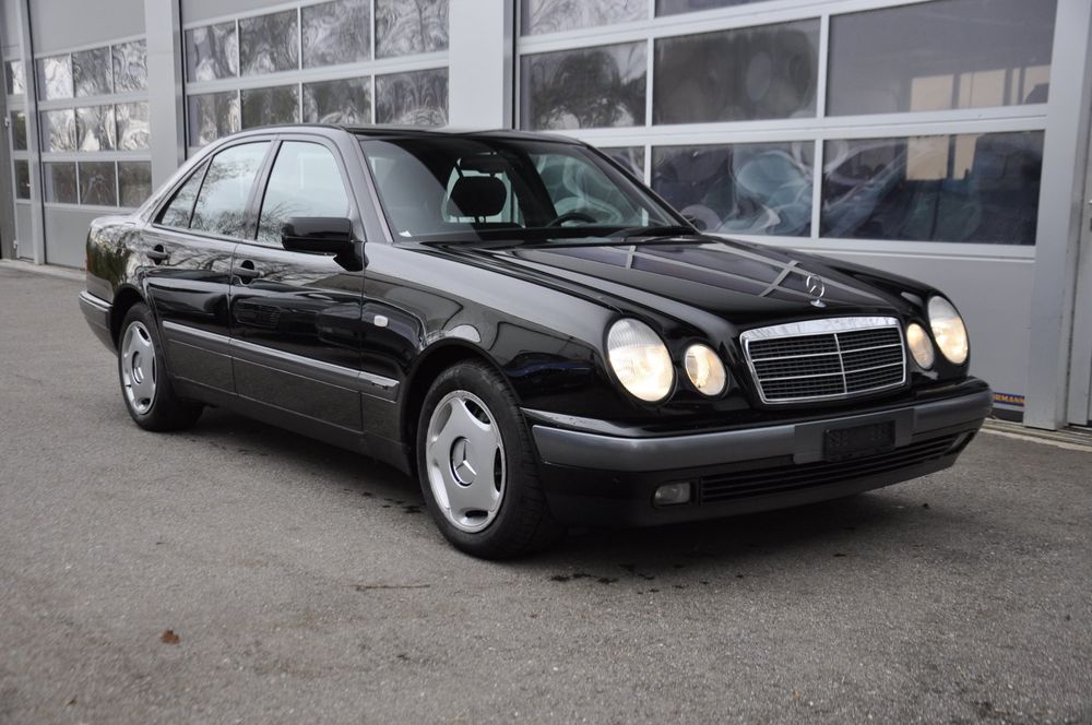 Mercedes Benz E320 Classic Benzin Automat 144'000km 01.1997 (Gebraucht ...