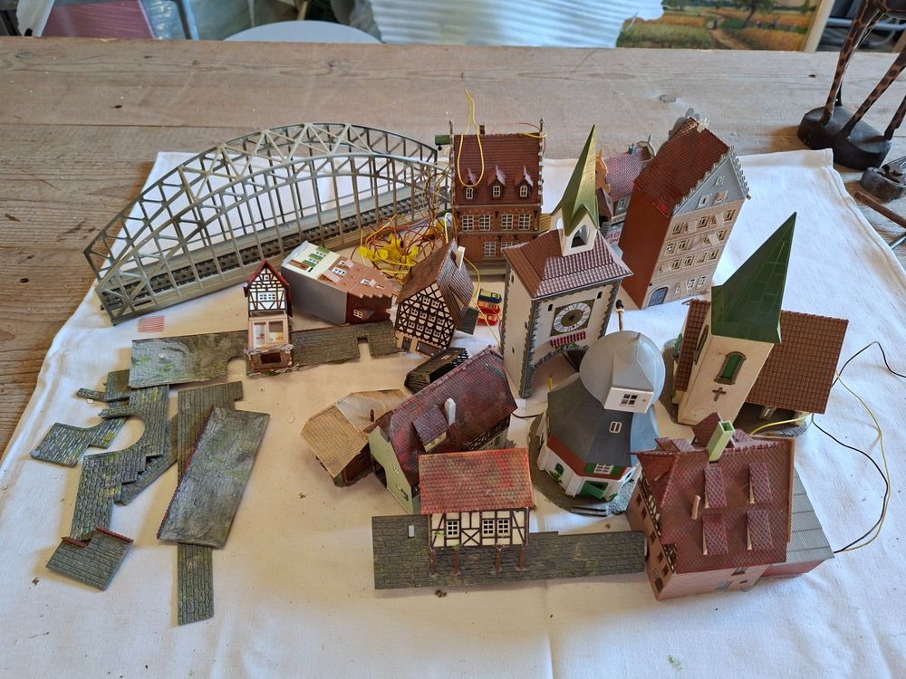 Objekte Modelleisenbahn Gebeude und zubehör (Gebraucht) in Schaffhausen ...