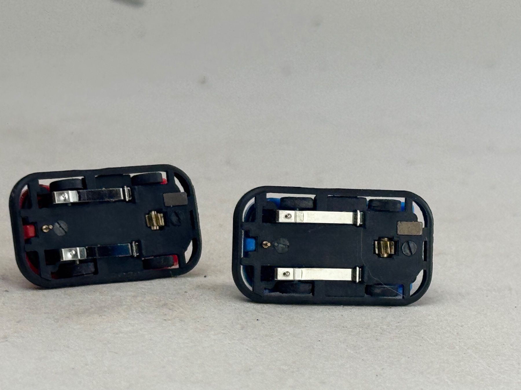 GB2- zwei Autoscooter mit Motor für Faller AMS (Gebraucht) in Elm für ...