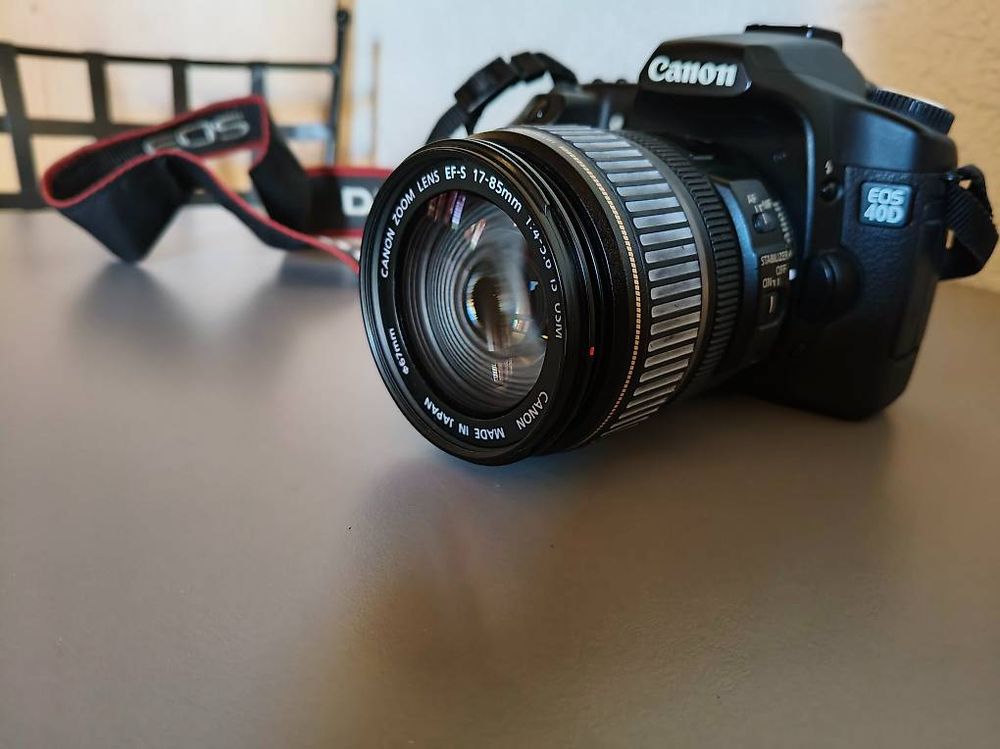 EOS 40d mit 17-85mm IS USM (Gebraucht) in Bachs für CHF 135 – mit ...