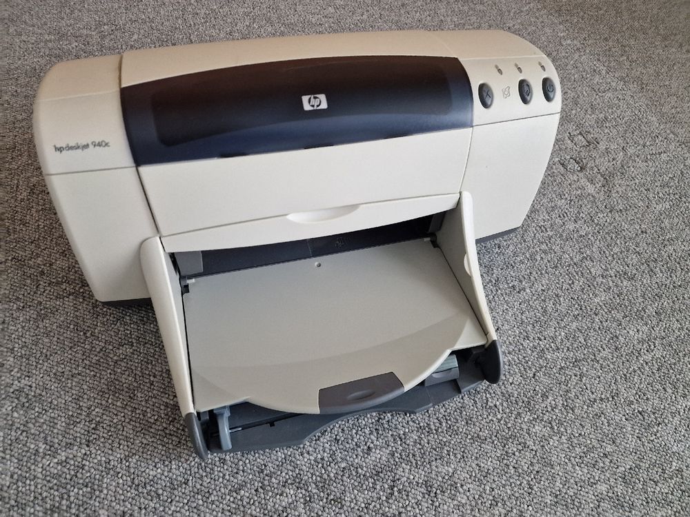 HP Deskjet 940c Tintenstrahldrucker Drucker Farbe weiss Occ. (Gebraucht ...