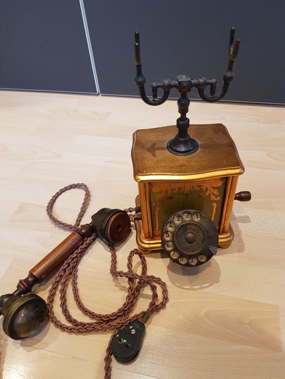 Telefon Antik, sehr dekorativ (Gebraucht) in Stallikon für CHF 140 ...