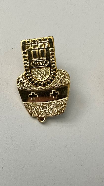Kuhglocke Pin (Gebraucht) in Gutenswil für CHF 3.5 – mit Lieferung auf Ricardo kaufen