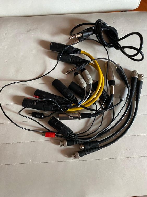 diverse Kabel (Gebraucht) in Jegenstorf für CHF 2 – mit Lieferung auf ...