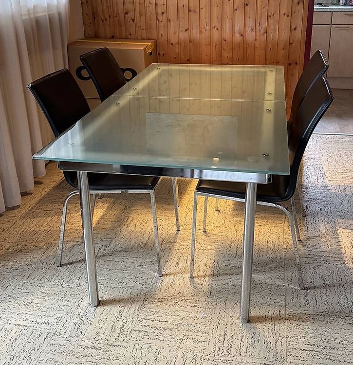 Esstisch aus Glas inkl. 4 Stühle (Gebraucht) in Stetten AG für CHF 1 – nur Abholung auf Ricardo ...