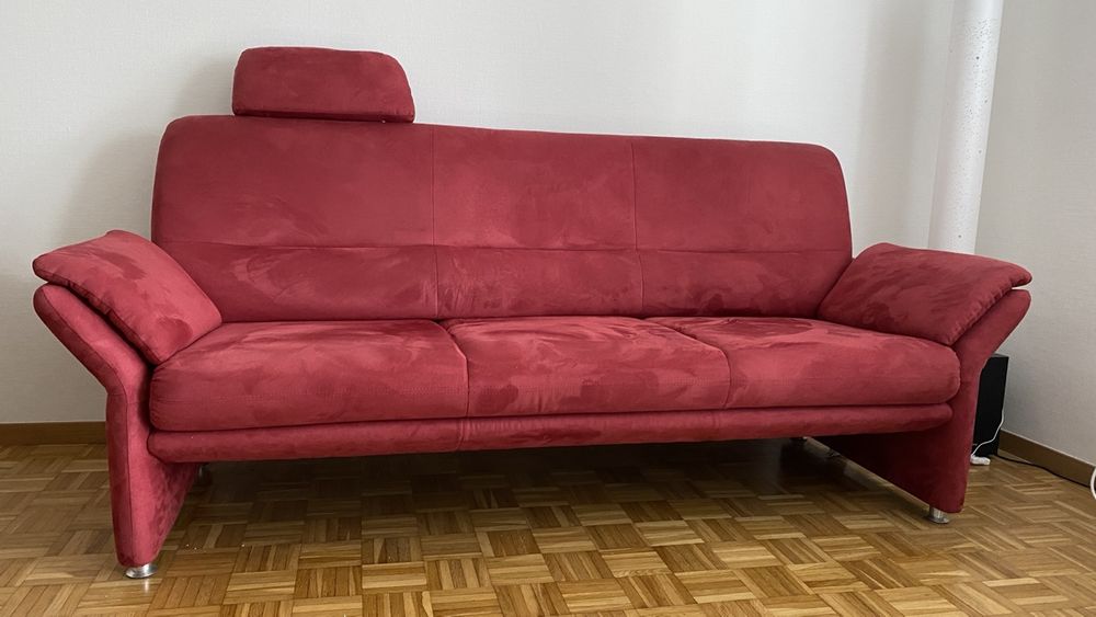Sofa Horst Möbel Grimsel rot Alcantara (Gebraucht) in Münchwilen TG für CHF 100 – nur Abholung ...