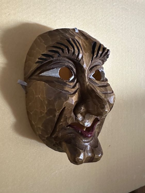 Holzmaske Einzelstück Hexe Fasnacht | Kaufen auf Ricardo Holzmaske Einzelstück Hexe Fasnacht | Kaufen auf Ricardo