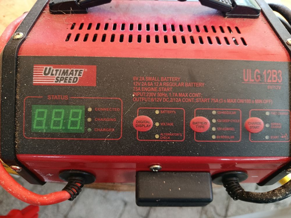Ultimate Speed ULG 12 B3 Autobatterie Ladegerät, Top! (Gebraucht) in ...
