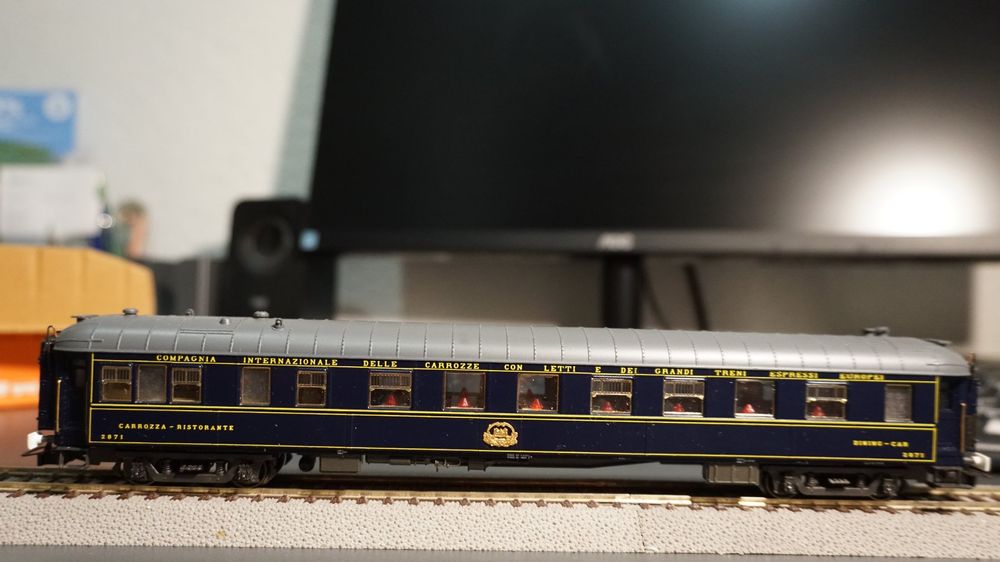 H0 Rivarossi 2566 Speisewagen CIWL, Wagennr. 2871 mit Licht (Gebraucht) in Wangen an der Aare ...