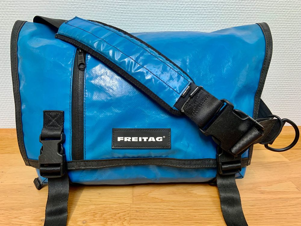 FREITAG Tasche F17 JOE Blau Messenger bag Schultertasche (Gebraucht) in ...