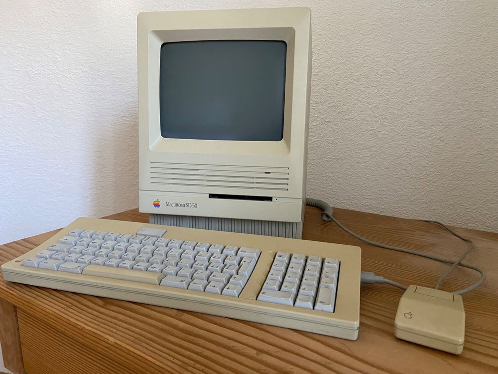 Apple Macintosh SE/30 Retro | Kaufen auf Ricardo