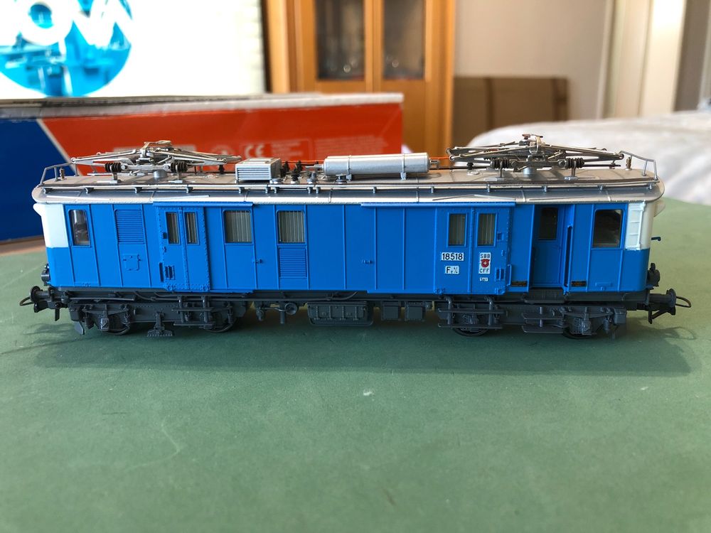 Roco 43631 SBB Fe 4/4 18518 blau/weiss ESU LokPilot LED Bel. (Neu ...