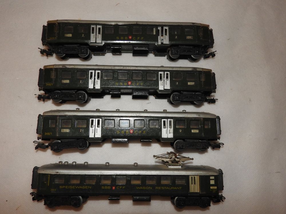 Märklin 348/1 und 348/2, SBB Personen- und Speisewagen, grün (Gebraucht) in Satigny für CHF 67 ...