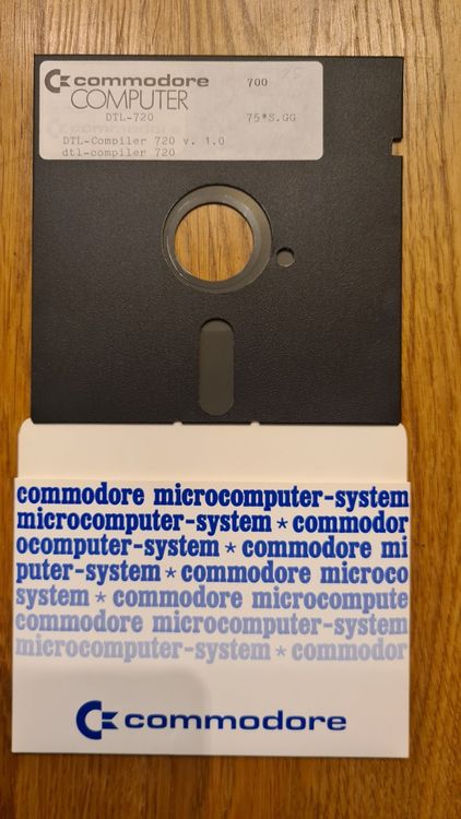 DTL Compiler 720, Commodore, Flexy Disk (Gebraucht) in Winkel für CHF ...