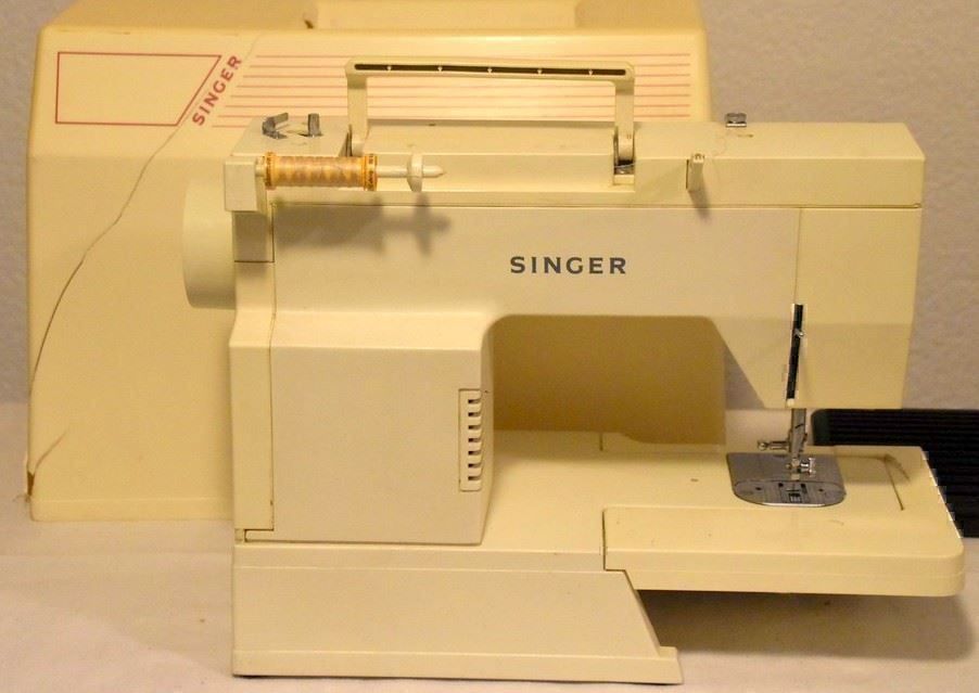 Nähmaschine Singer Melodie 40 Machine à coudre (Defekt) in Collonges ...