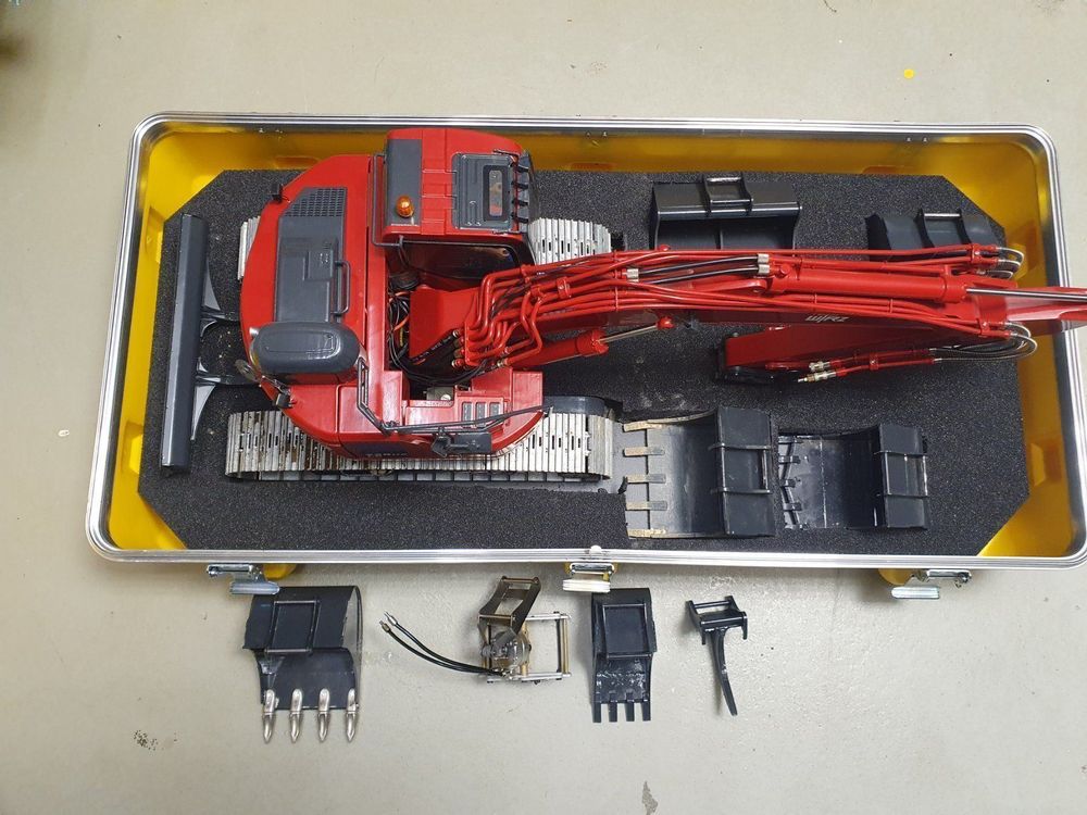 Fumotec KOMATSU PC228-11 (Neu (gemäss Beschreibung)) in für CHF 8110 ...