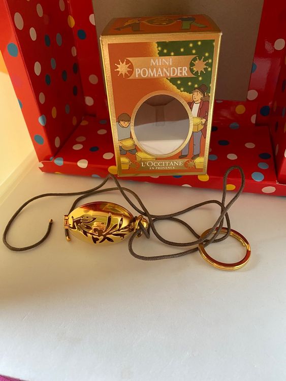 Mini Pomander doré L’Occitane (Neuf avec emballage d'origine) à ...