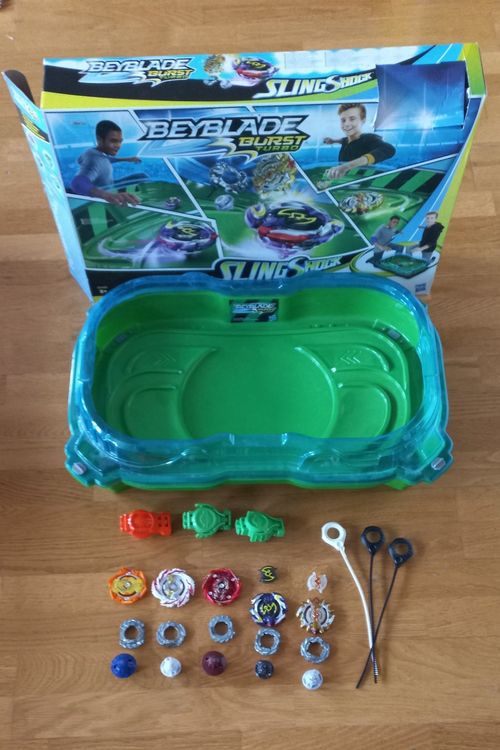 Beyblade Burst Arena mit 5 Beyblades | Kaufen auf Ricardo