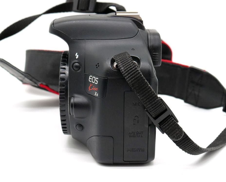Canon EOS Kiss X4/550D 18MP DSLR-Kamera, FULL HD Video (Gebraucht) in ...