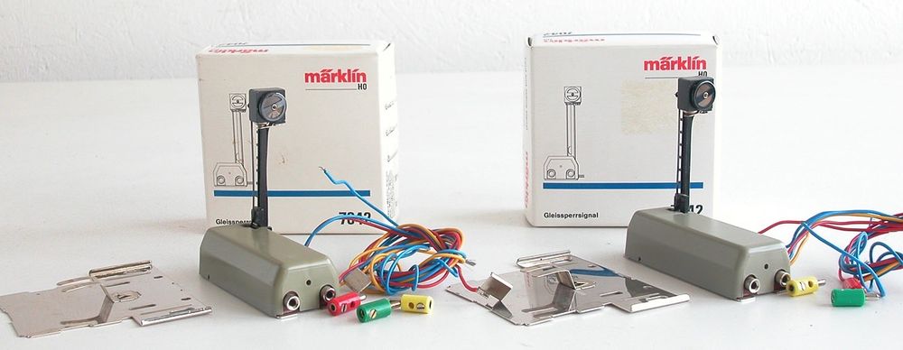 Märklin 2 Gleissperrsignale 7042 Spur H0 (Gebraucht) in Oberwil BL für ...