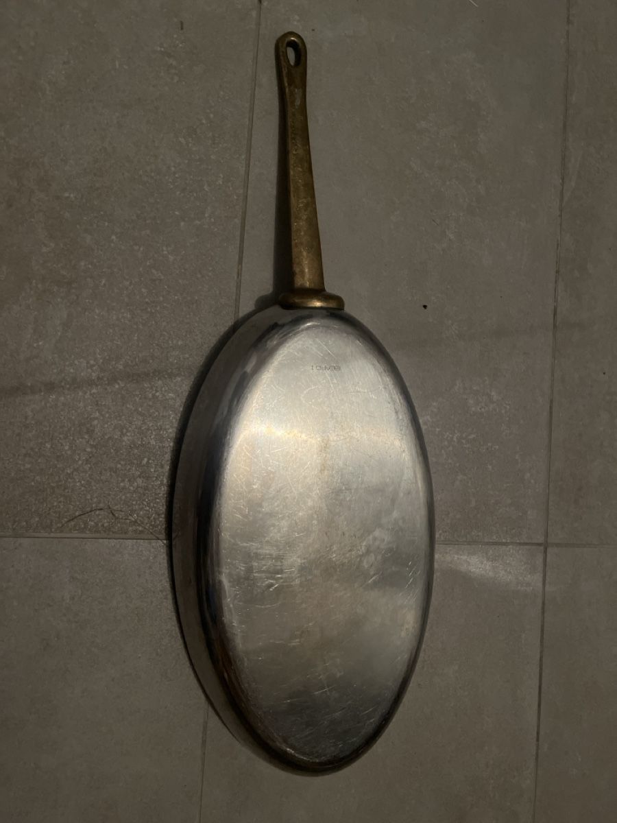 Poêle à flamber avec couvercle (D'occasion) à Seiry pour CHF 20 – avec ...