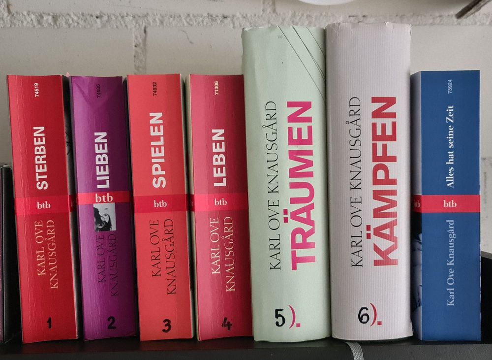 Knausgård: STERBEN,LIEBEN,SPIELEN,LEBEN,TRÄUMEN,KÄMPFEN + 1 (Gebraucht ...