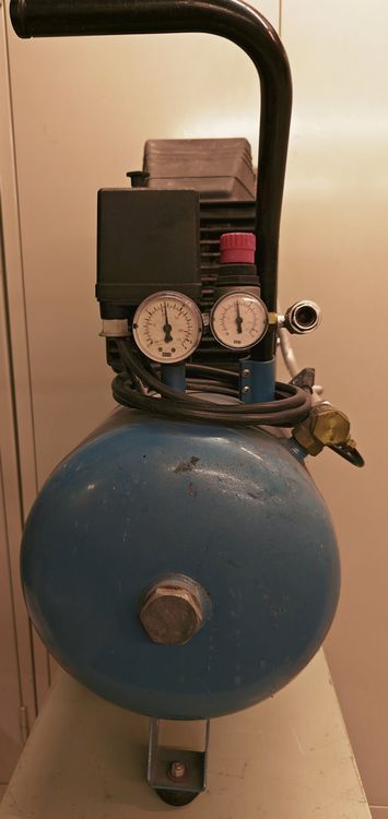 Kompressor 8 Bar mit 25 Liter Tank (Gebraucht) in Azmoos für CHF 22 ...