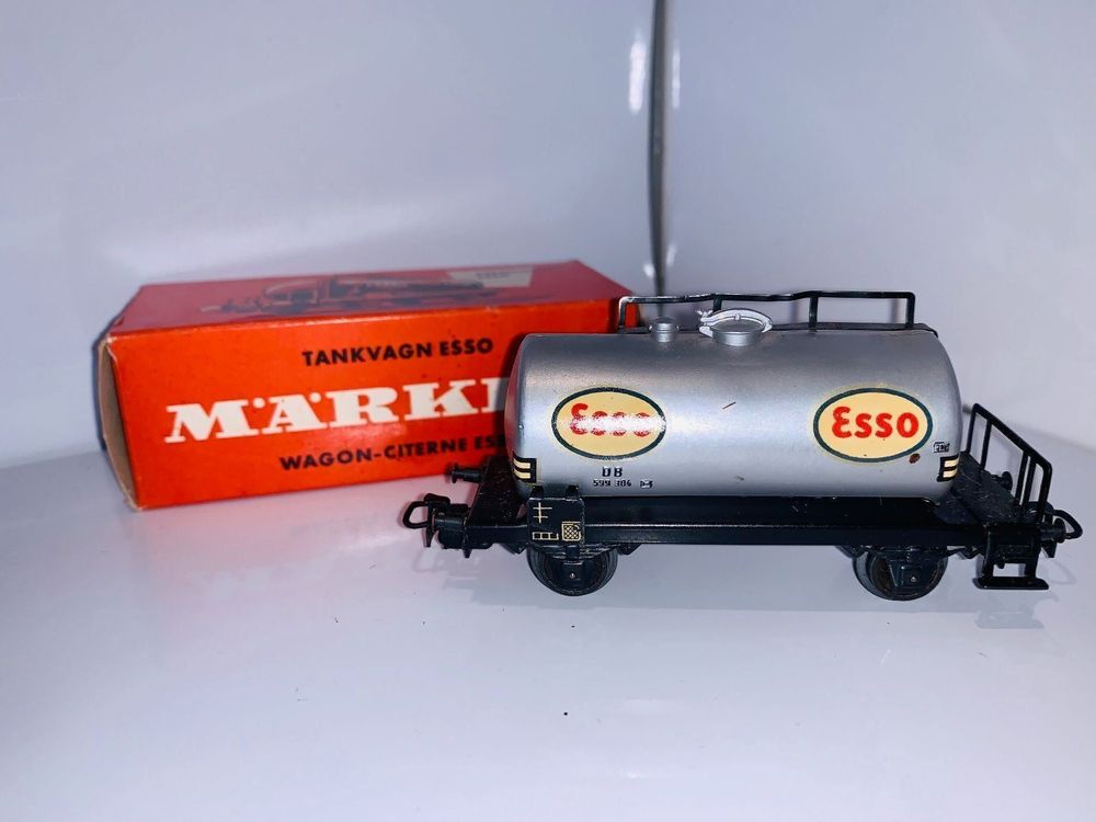 Märklin wagon 4501 H0 ESSO (Gebraucht) in St-Aubin-Sauges für CHF 6.3 ...