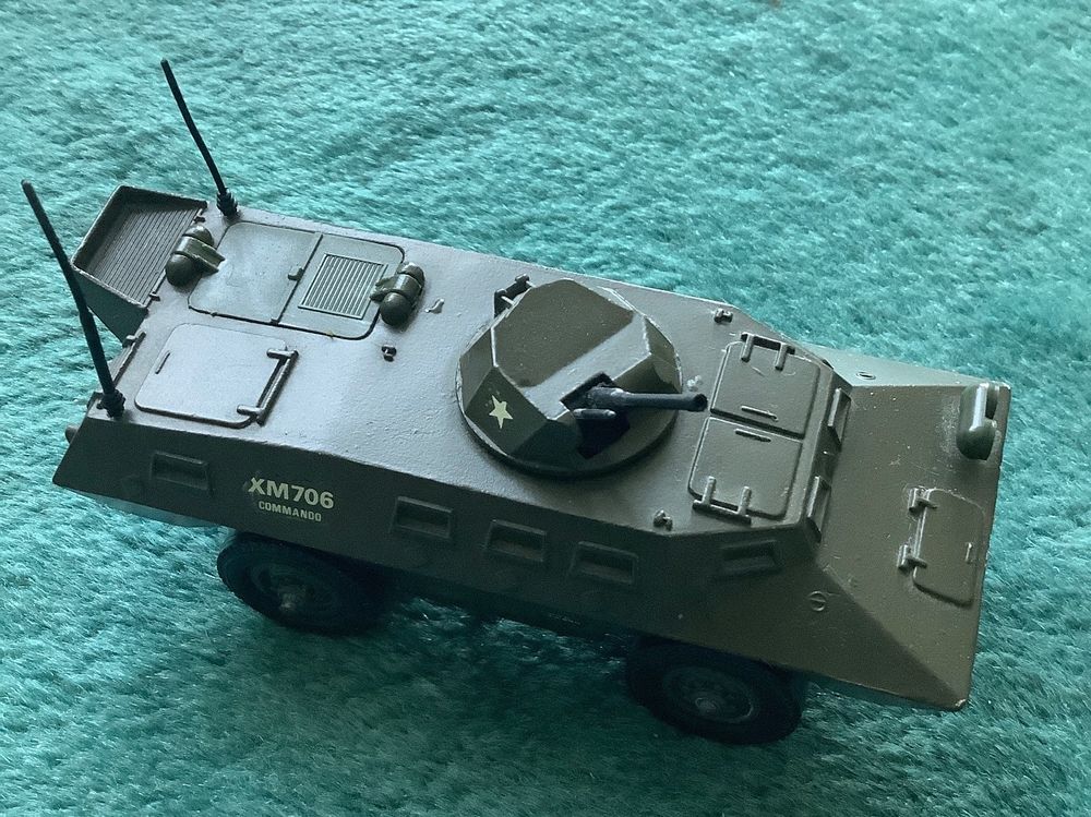 Radpanzer Commando Solido (Neu (gemäss Beschreibung)) in Zürich für CHF ...