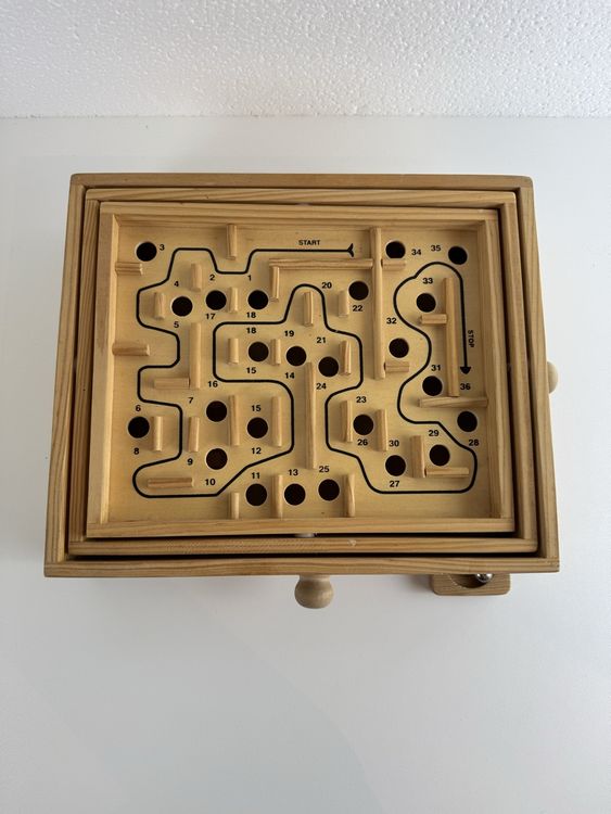 Holzlabyrinth Kugelbahn Geschicklichkeitsspiel Geduldspiel (Gebraucht) in Galmiz für CHF 15 ...